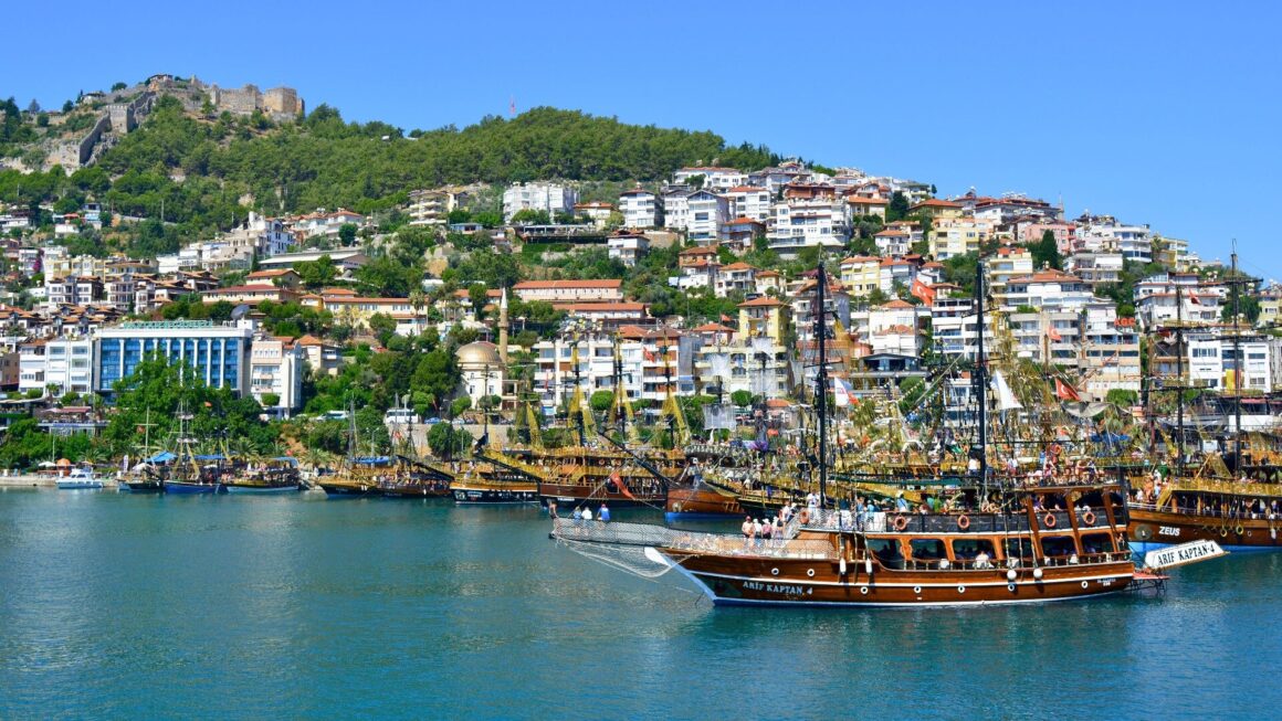 TOP 12 Alanya atrakcje. Co zobaczyć i zwiedzić? Same diamenty!