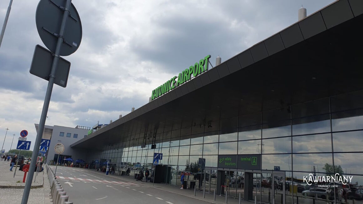 Ile kosztuje parking na lotnisku w Katowicach? Pyrzowice cena