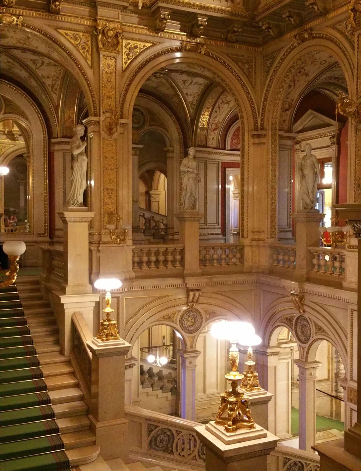 Ile kosztuje bilet do opery w Wiedniu? Ile zwiedzanie? Cennik