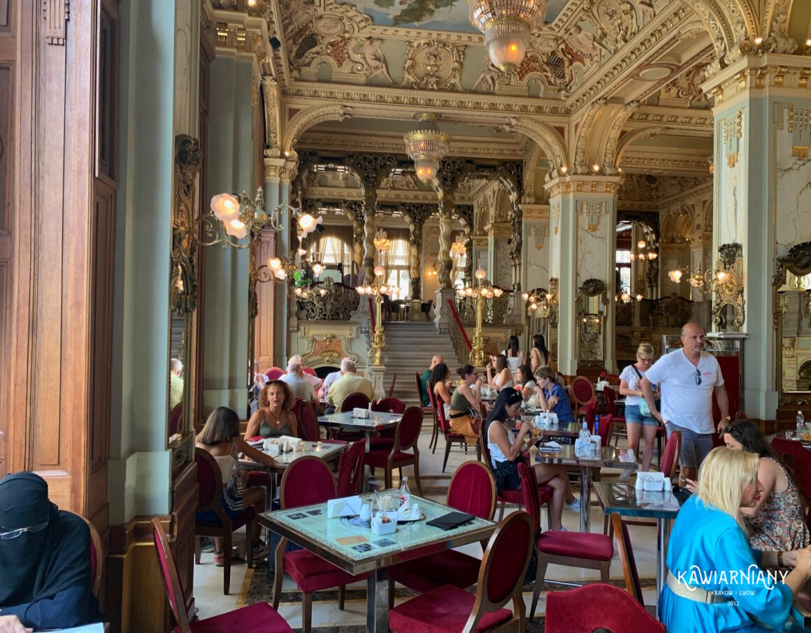 New York Cafe w Budapeszcie - najładniejsza kawiarnia świata!